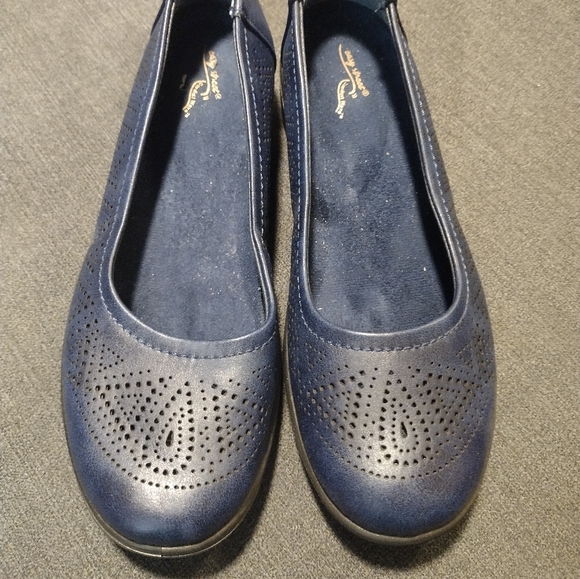 easy street | Shoes | Easy Street Comfort Slip On Ballerina Flats Laser ...